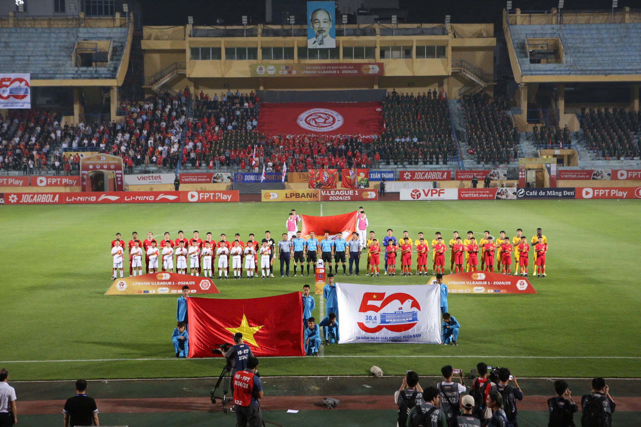 Chùm ảnh: Các Giải BĐCNQG 2024/25 kỷ niệm 50 năm Ngày Giải phóng miền Nam, thống nhất đất nước ...